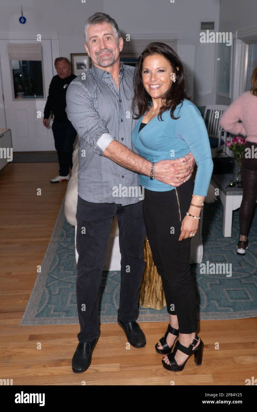 Len Surdyk and Mercedes Colwin attend Artist Luciana Pampalone Vax ...