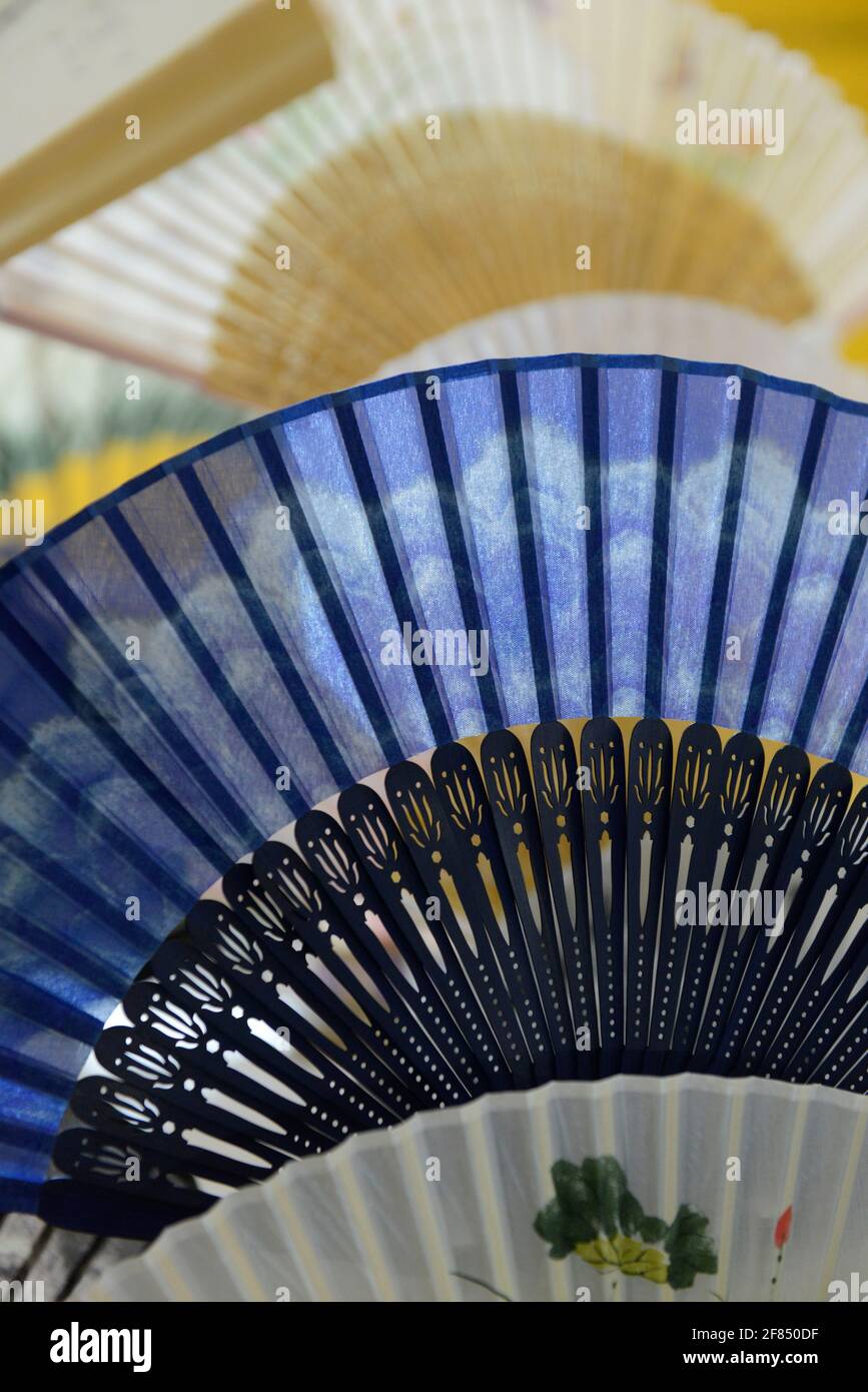 China fans hi-res stock photography and images - Alamy