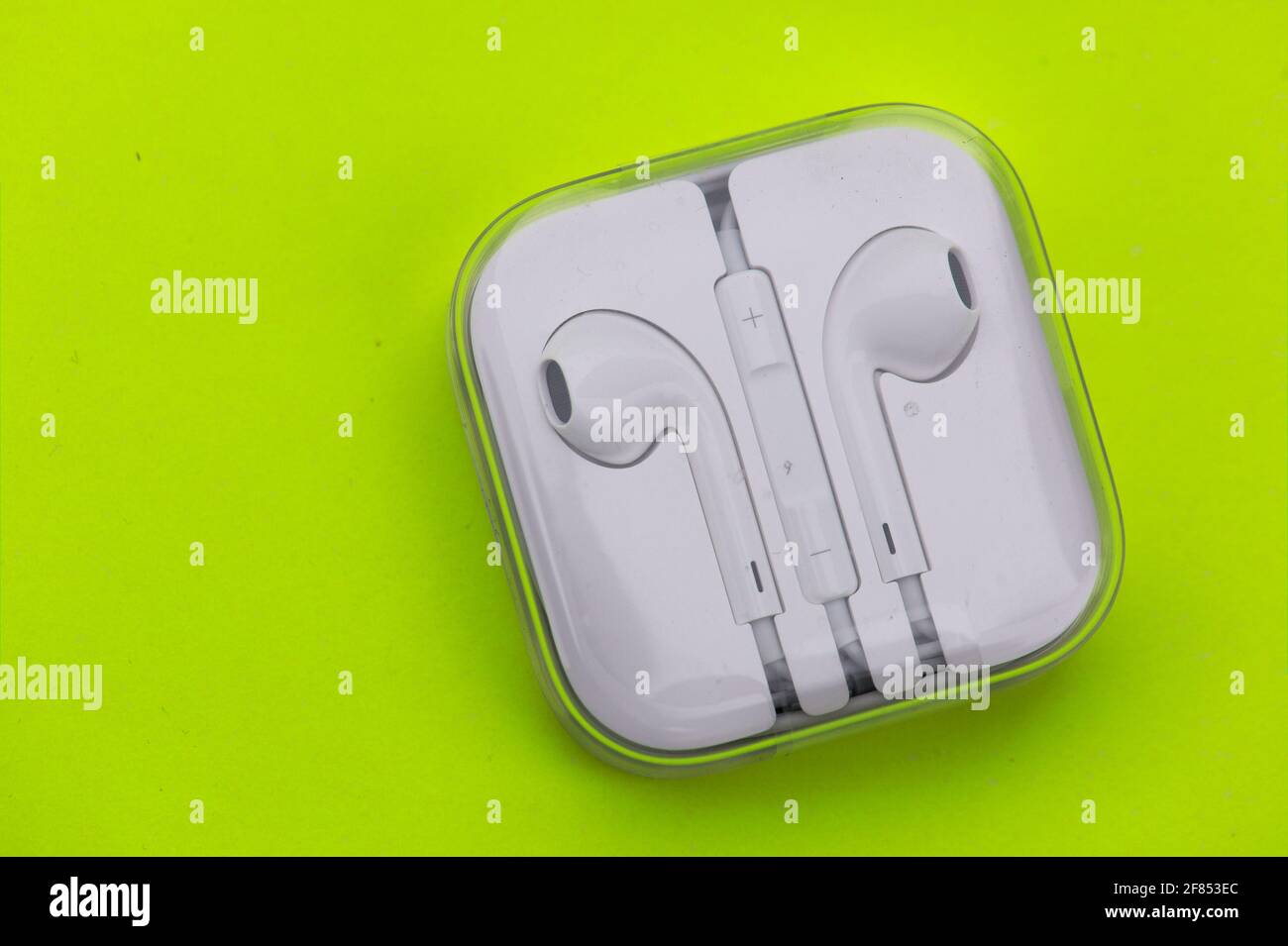 Ear wearable hi-res stock photography and images - Alamy