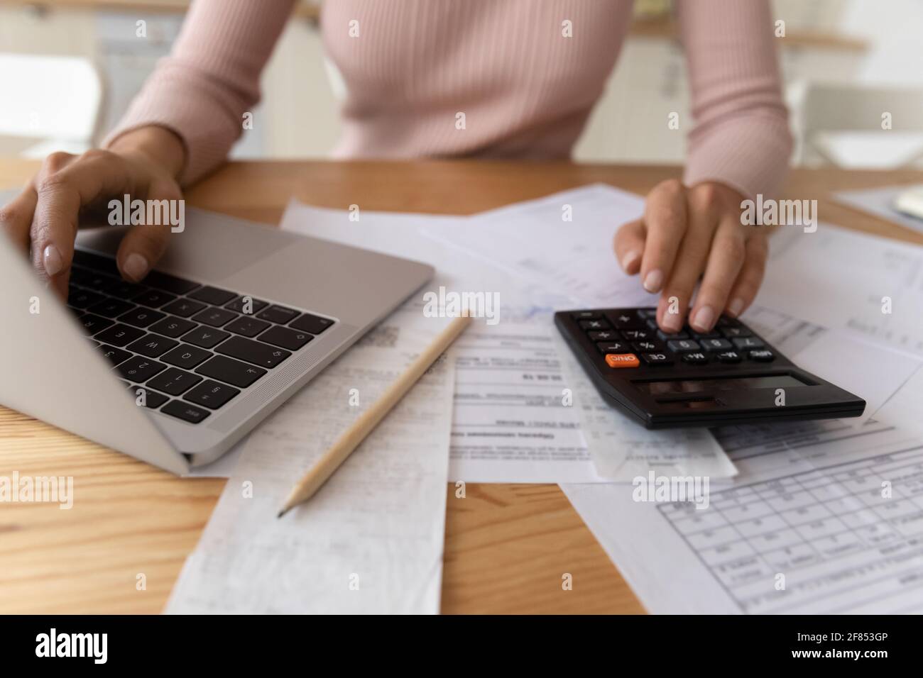 Woman hands typing hi-res stock photography and images - Alamy