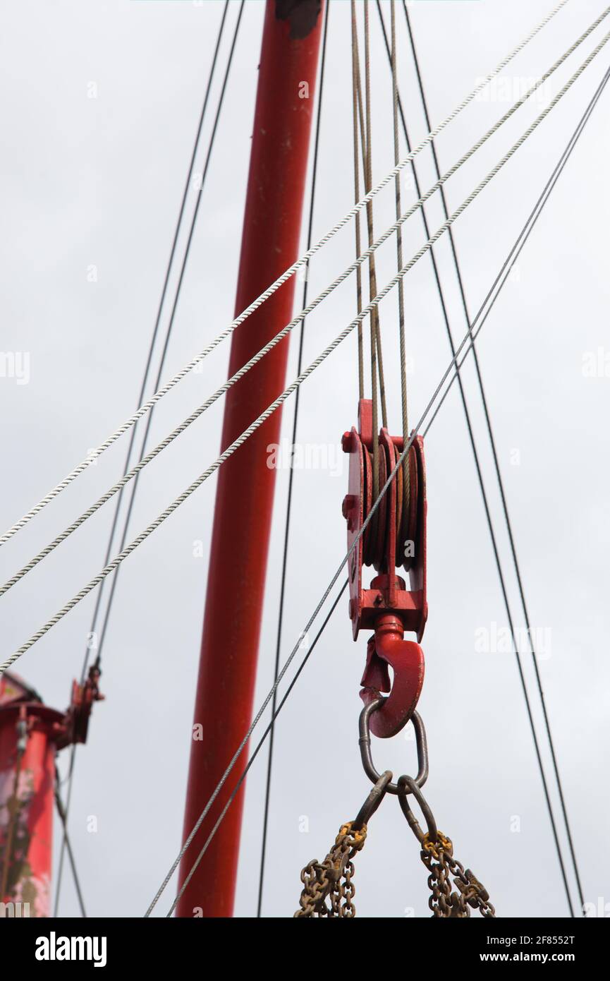 Rigging wires hi-res stock photography and images - Alamy