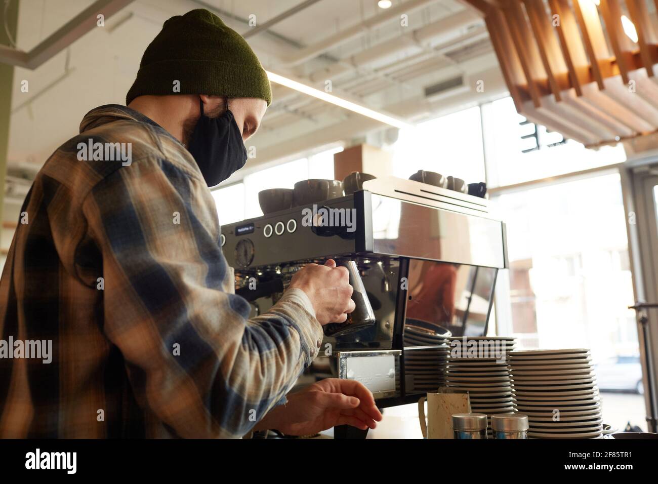 Using coffee machine hi-res stock photography and images - Alamy