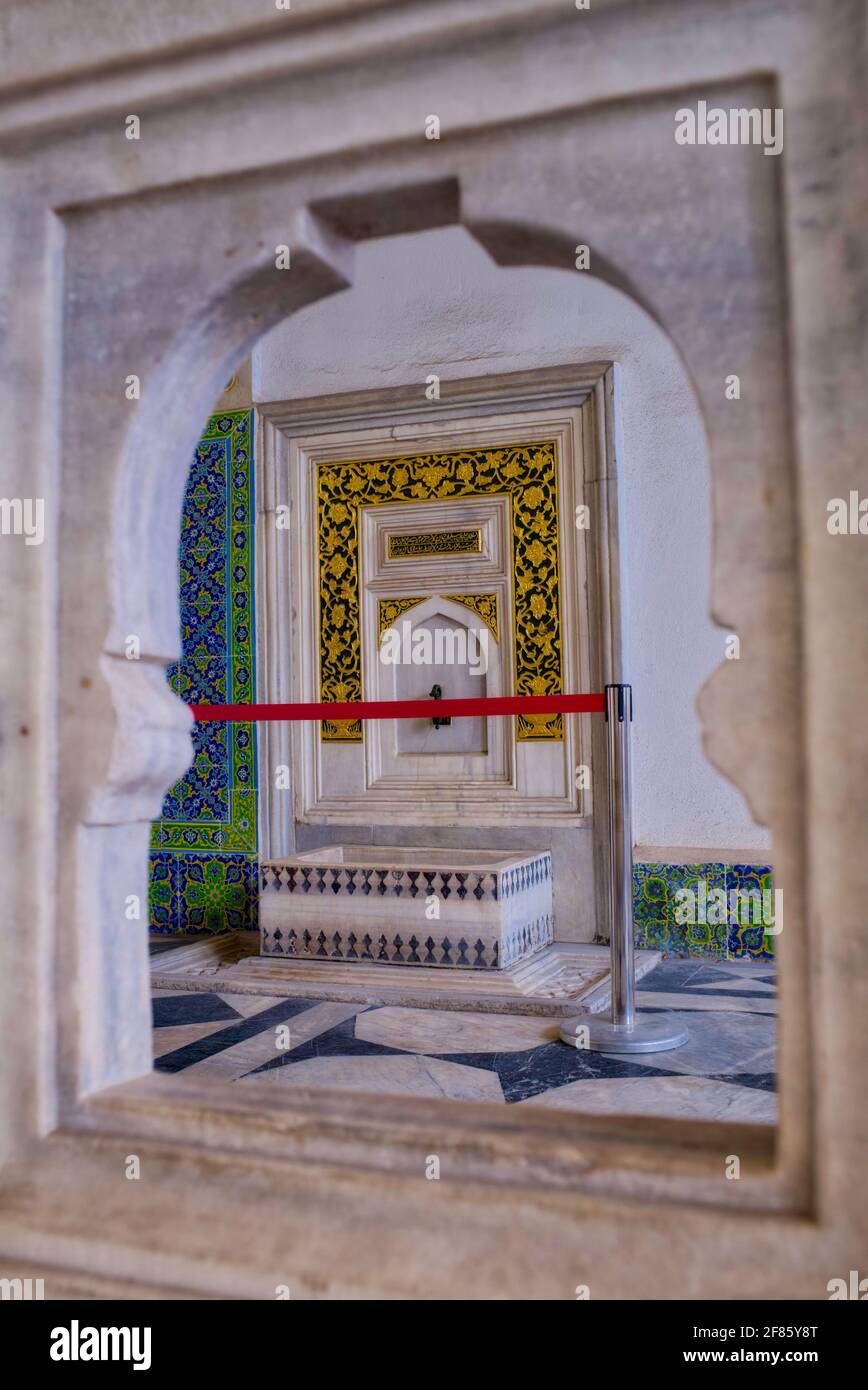 Old audience chamber hi-res stock photography and images - Alamy