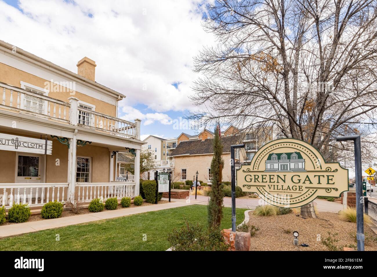 Green gate village hi-res stock photography and images - Alamy