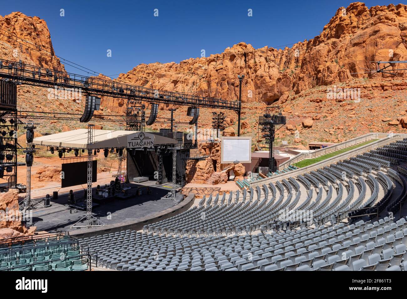 Utah, APR 10, 2021 - Sunny view of the Tuacahn Amphitheatre Stock Photo ...