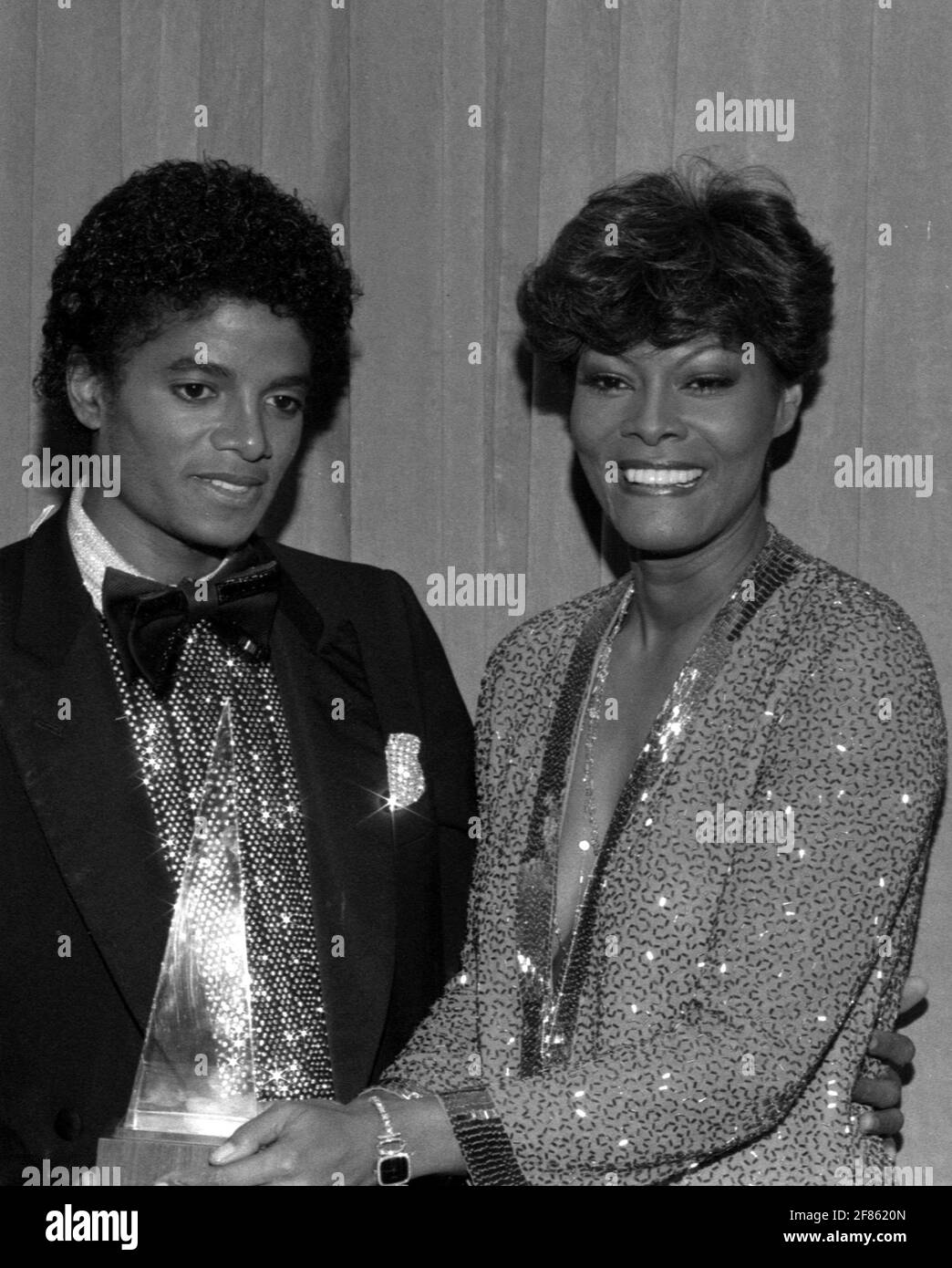 Michael Jackson and Dionne Warwick at the American Music Awards January ...