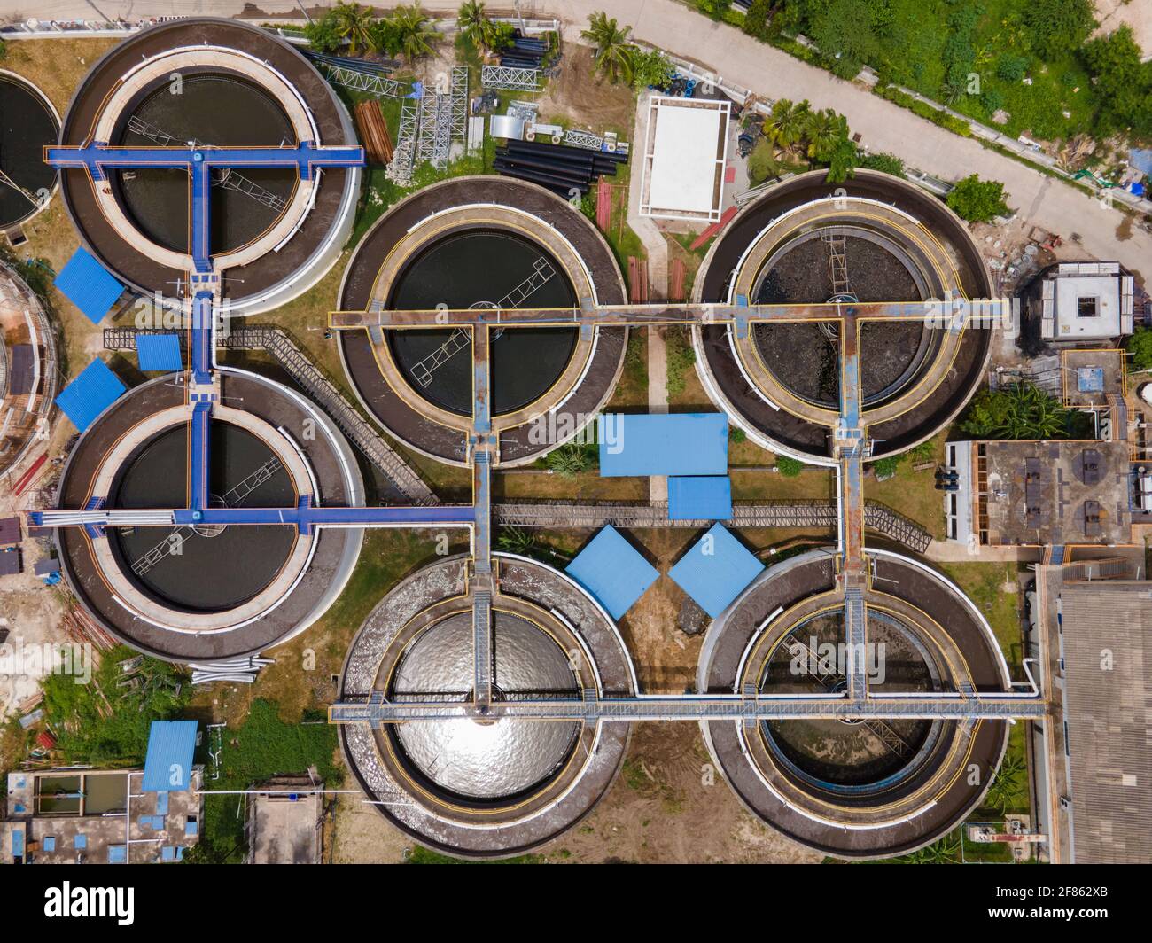 Sludge clarifier hi-res stock photography and images - Alamy