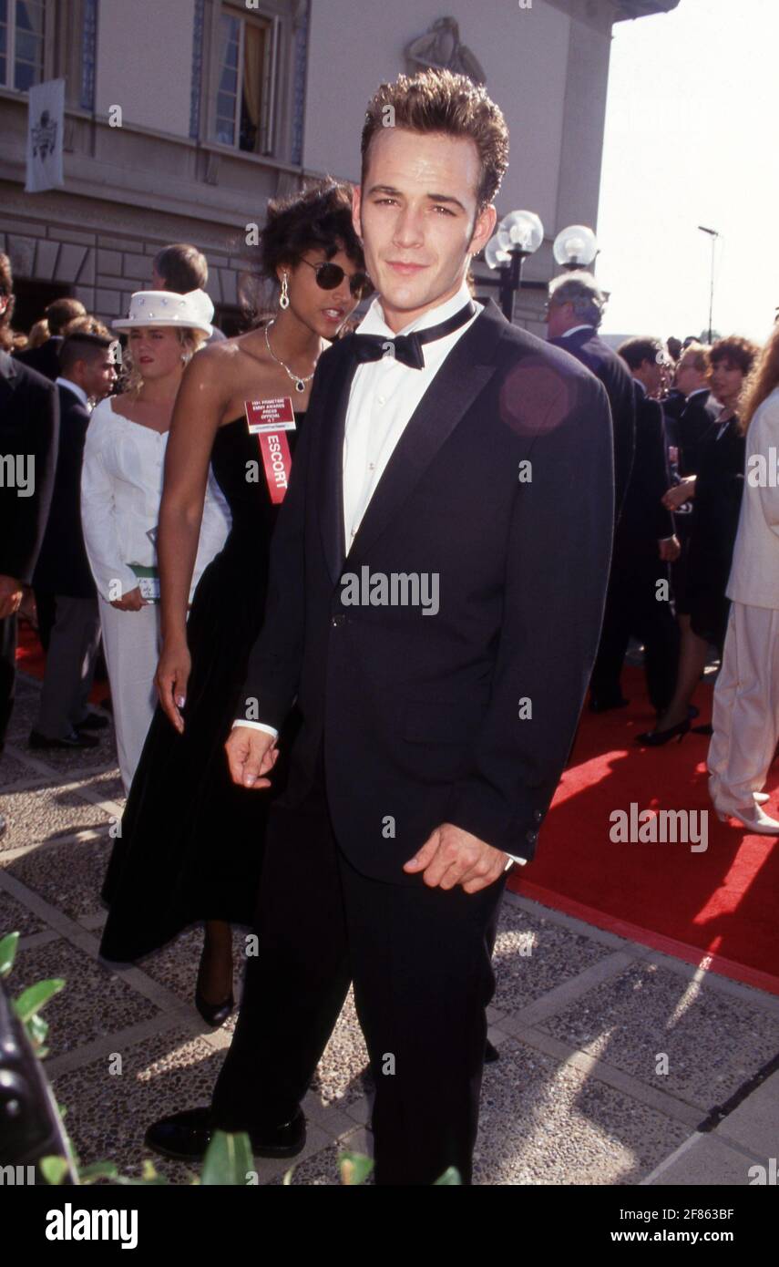 Luke perry 1991 hi-res stock photography and images - Alamy