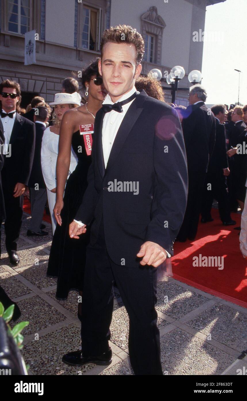 Luke perry 1991 hi-res stock photography and images - Alamy