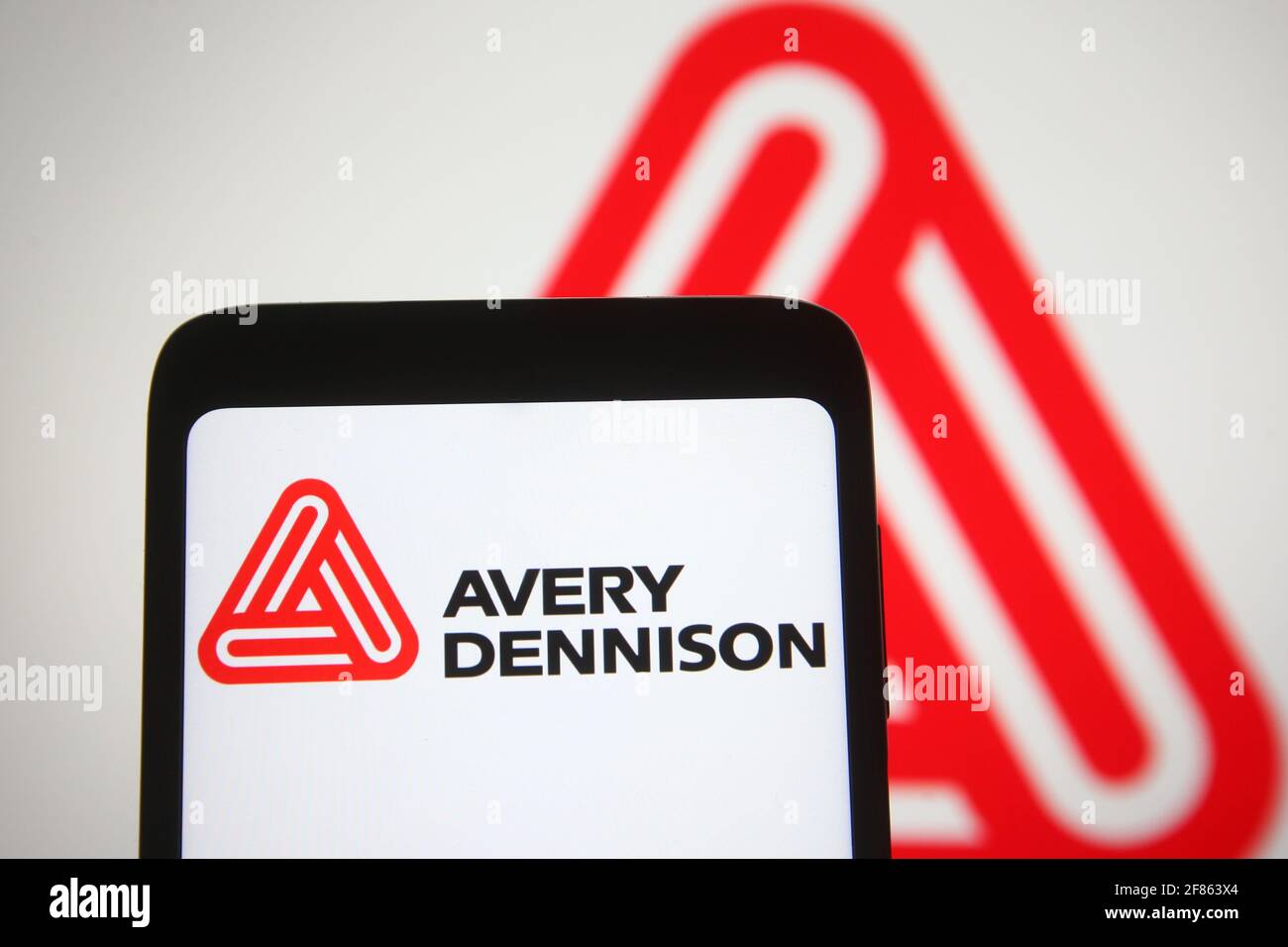 Avery dennison logo hi-res stock photography and images - Alamy