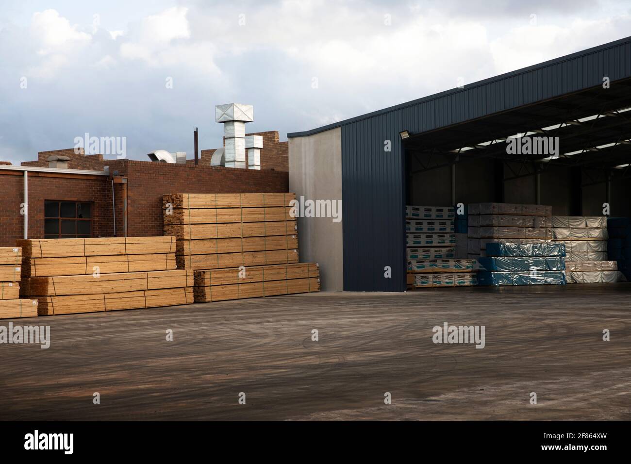 Timber storage rack hi-res stock photography and images - Alamy