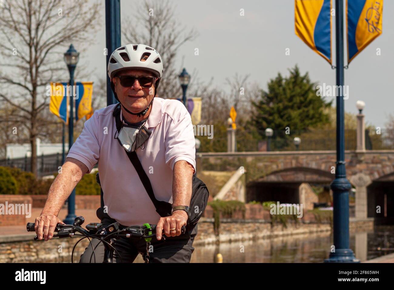 Elderly on a bike hi-res stock photography and images - Alamy