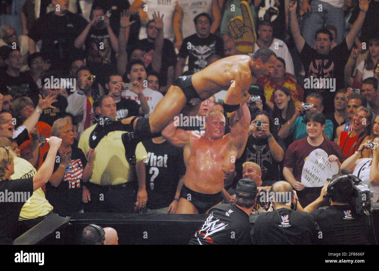 Brock Lesnar Vs The Rock Wrestlemania 30