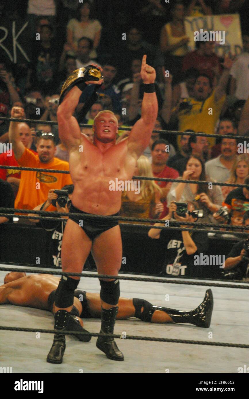 Brock Lesnar vs Dwayne The Rock Johnson 2002 Photo By John Barrett ...