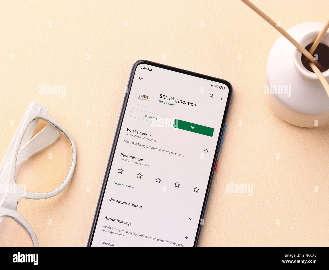 Srl diagnostics logo hi-res stock photography and images - Alamy