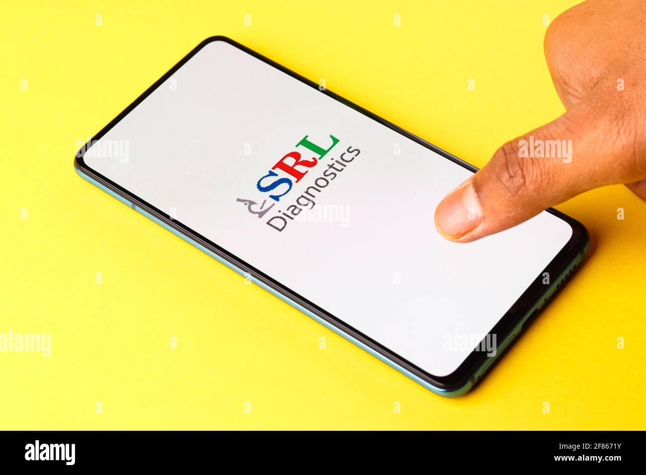 Srl diagnostics logo hi-res stock photography and images - Alamy