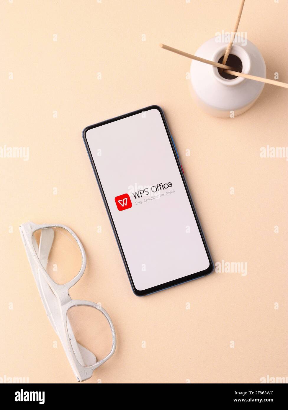 Wps office logo hi-res stock photography and images - Alamy