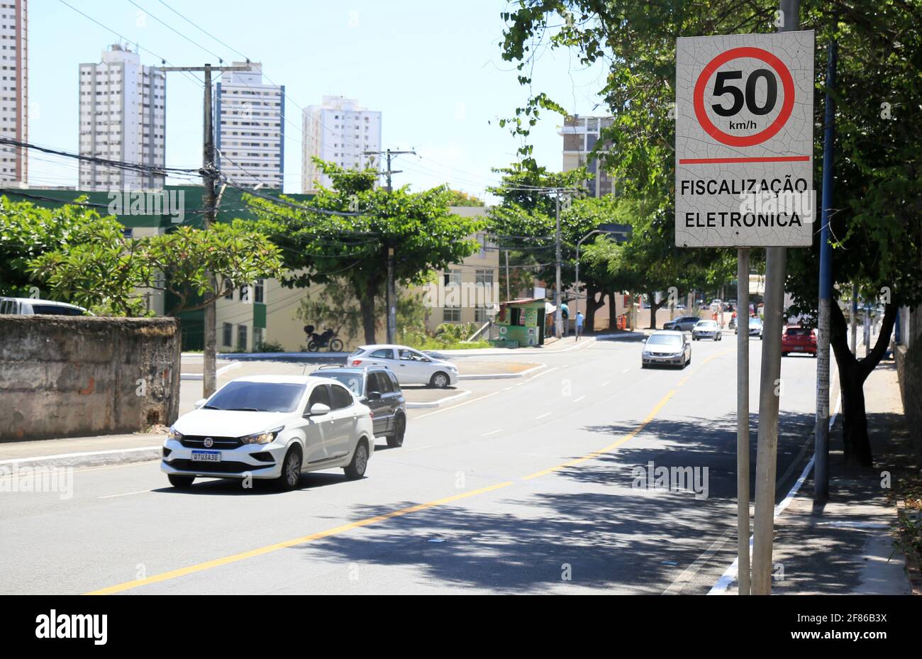 Track speed limit signs hi-res stock photography and images - Alamy