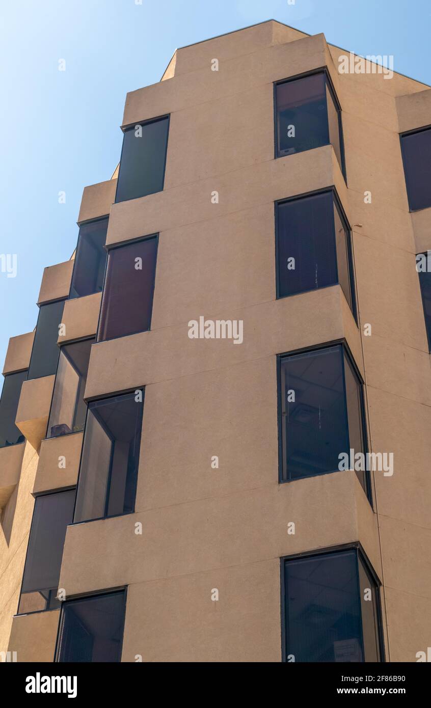 Contemporary building in downtown Albuquerque, New Mexico ...