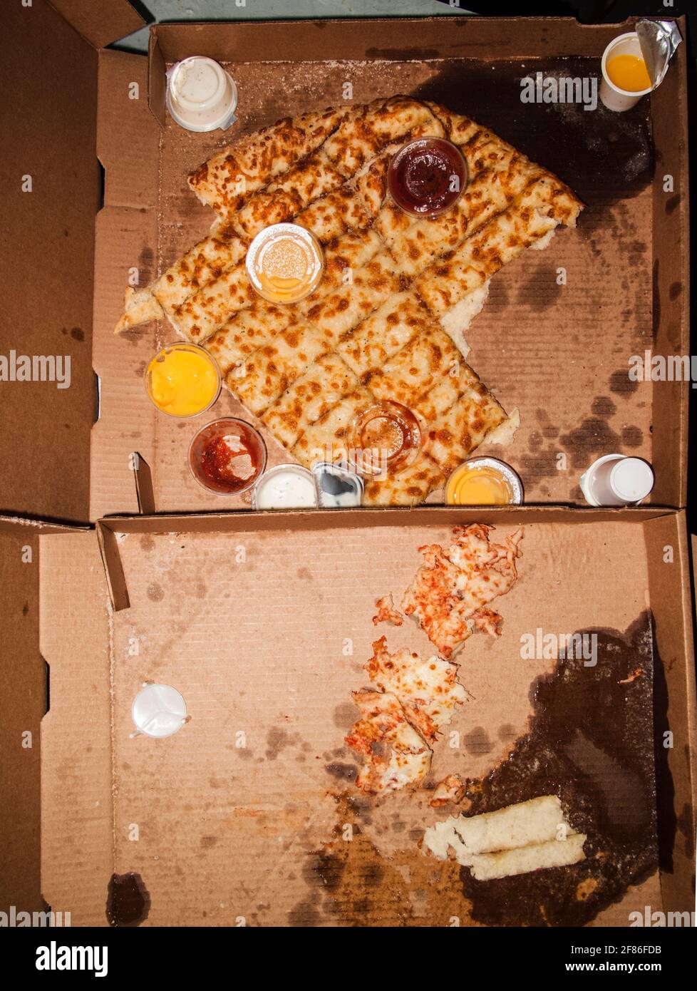 Trashed house party hi-res stock photography and images - Alamy