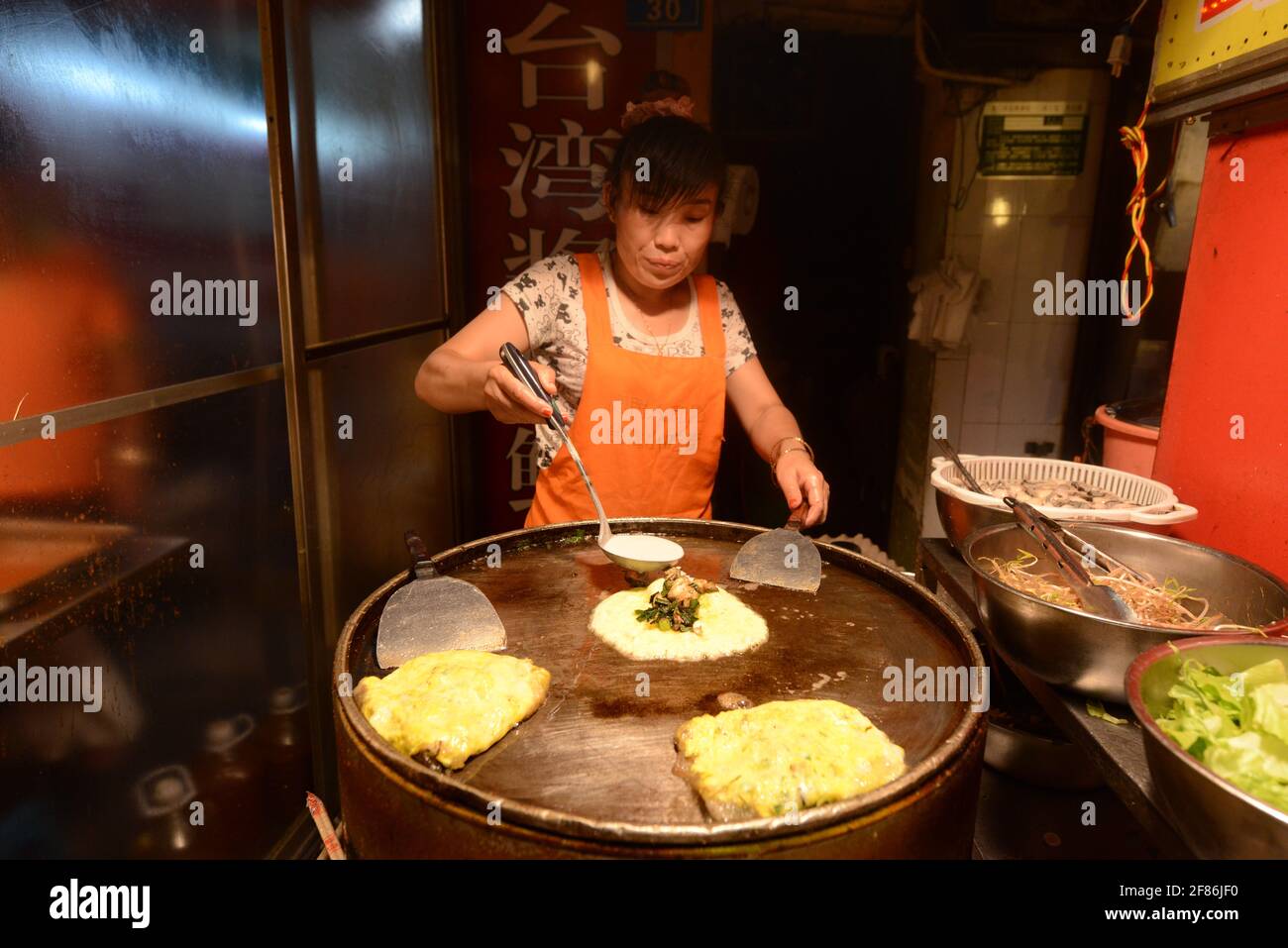 Food market in xiamen china hi-res stock photography and images - Alamy