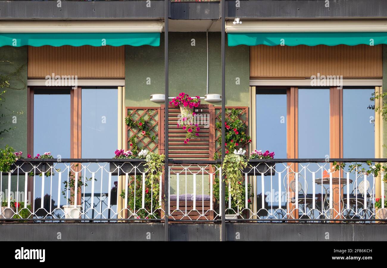 Terrace urban gardening hi-res stock photography and images - Alamy