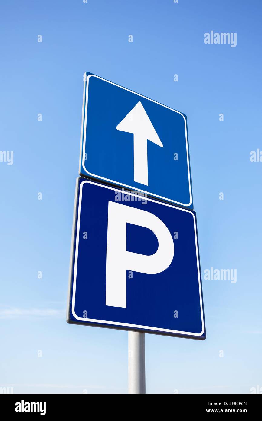 Parking area sign. Road sign. Arrow upwards Stock Photo - Alamy
