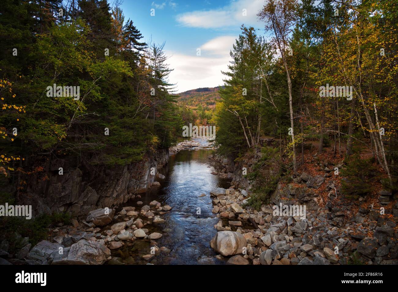 Hill bridge new hampshire hi-res stock photography and images - Alamy