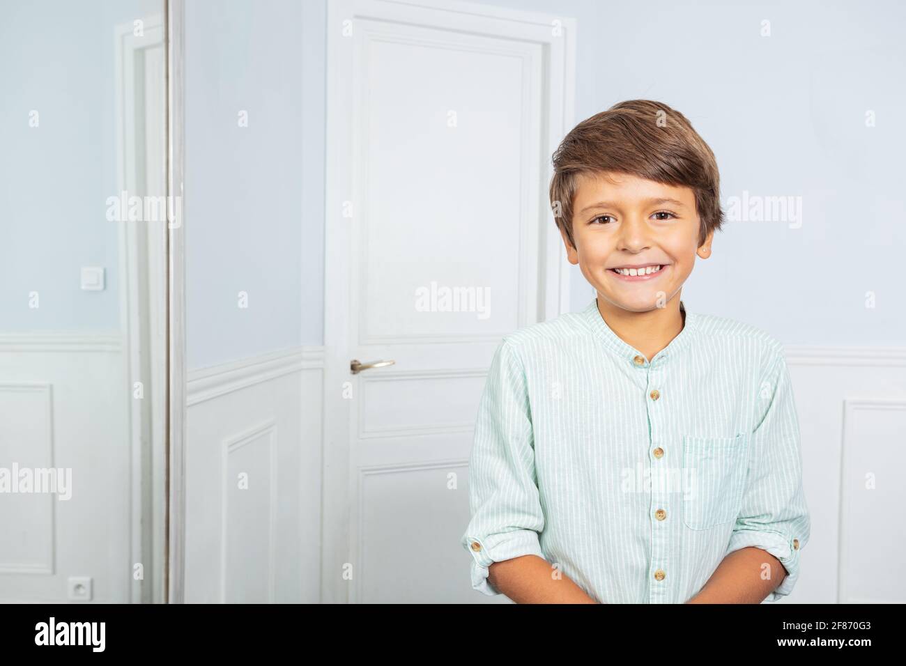 Child smile portrait hi-res stock photography and images - Alamy