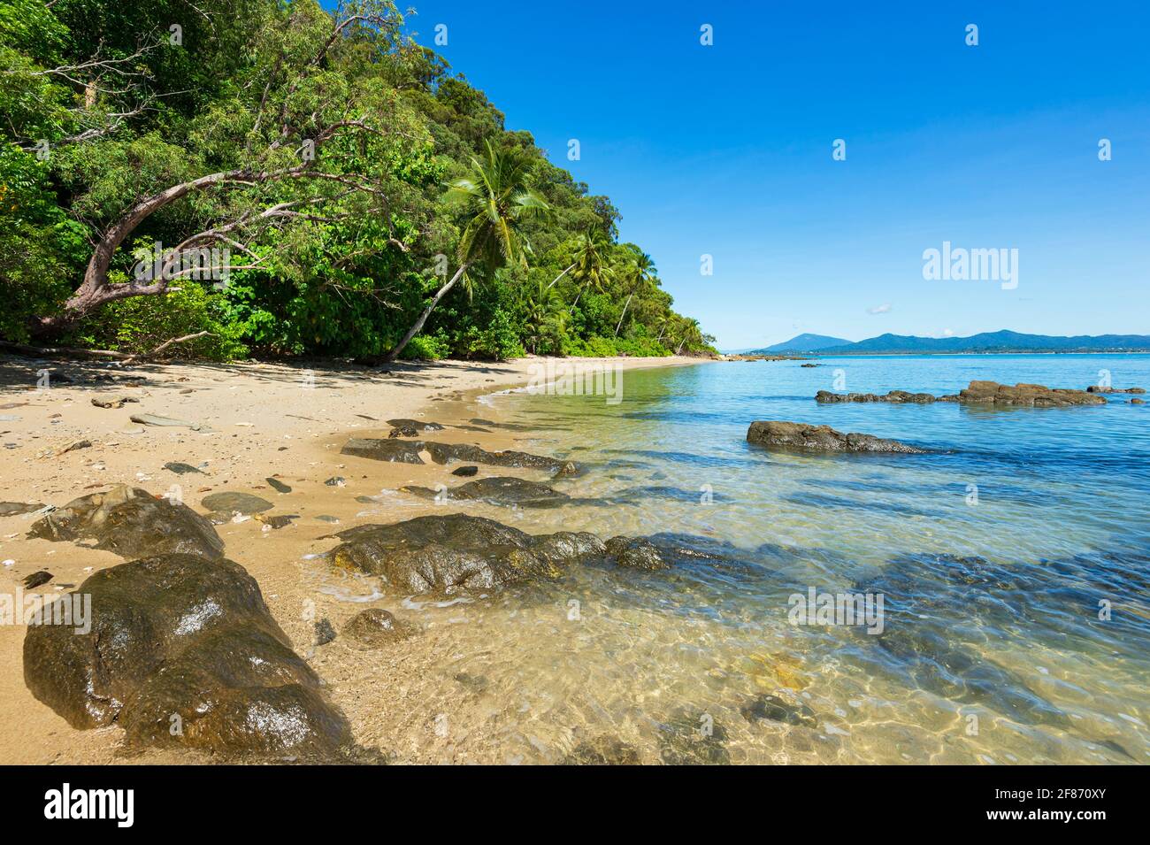 View of idyllic Muggy Muggy Beach on Dunk Island, Queensland, QLD ...
