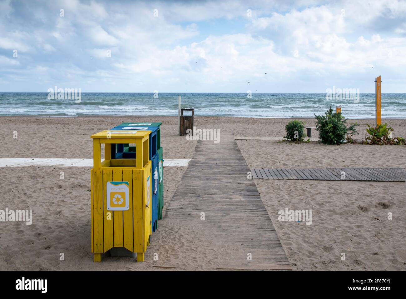 Recycling bins on beach hi-res stock photography and images - Alamy