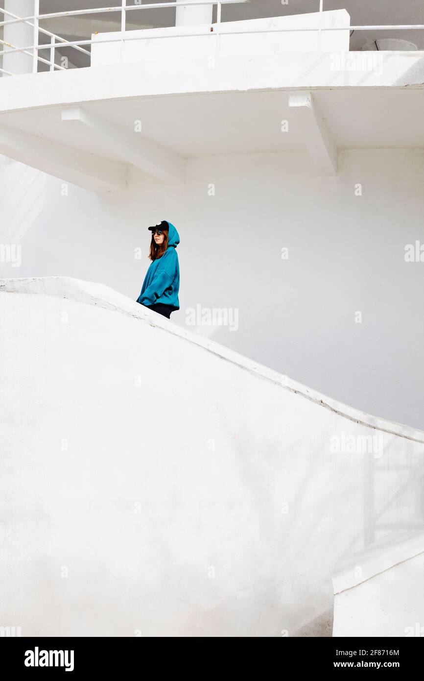 White minimal hi-res stock photography and images - Alamy