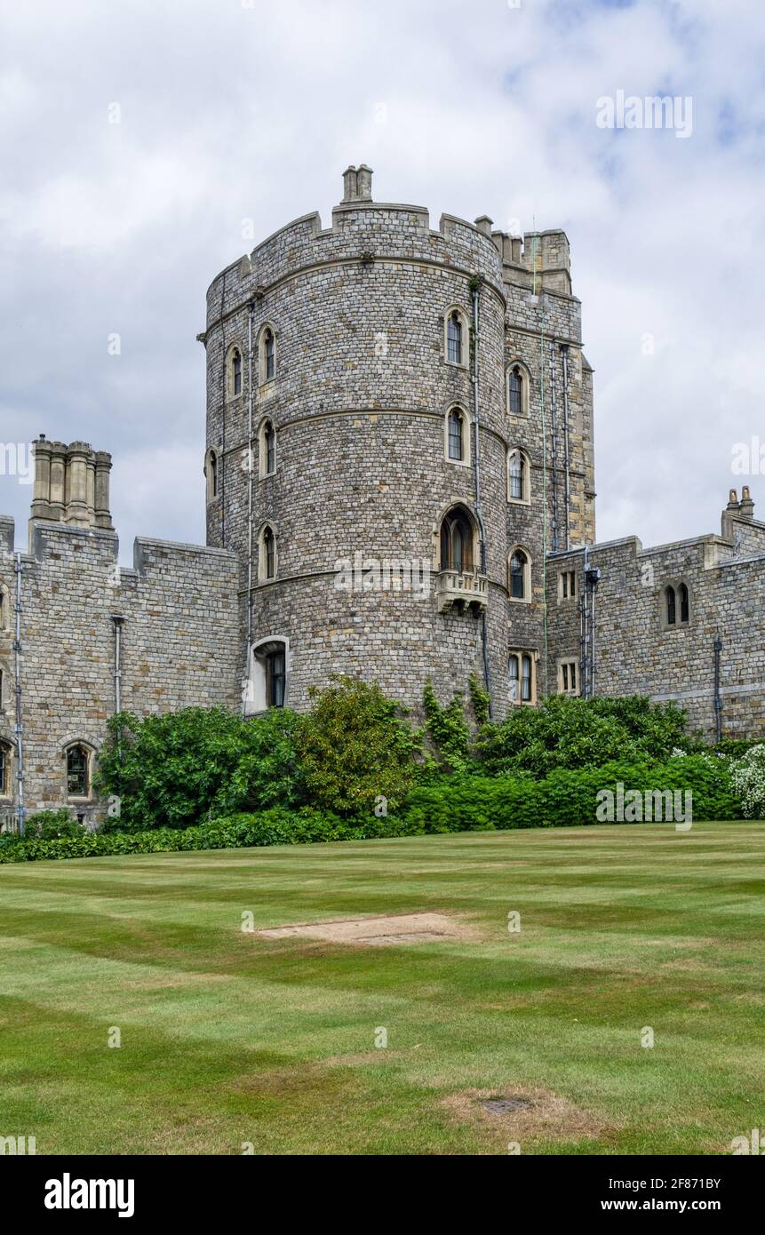 The royal residence of Windsor Castle, Berkshire, UK Stock Photo - Alamy