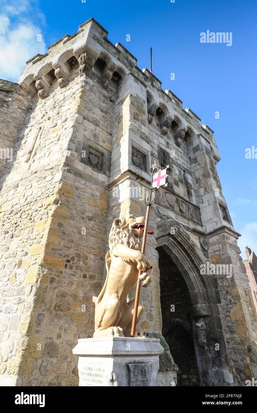 The Bargate in Southampton, Hampshire, UK. The lions have been restored ...