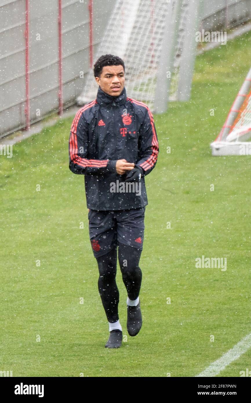 Malik tillman fc bayern munchen hi-res stock photography and images - Alamy