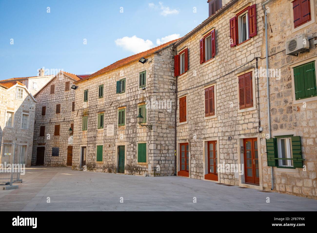 Old street without tourists in Stari Grad, Croatia Stock Photo - Alamy
