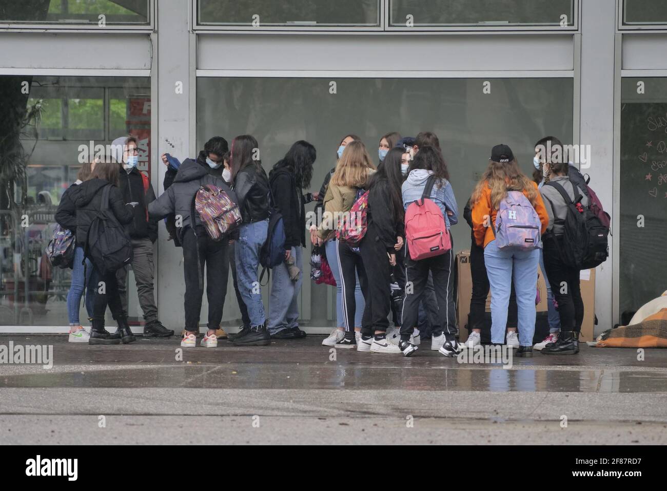 School children italy covid hi-res stock photography and images - Alamy