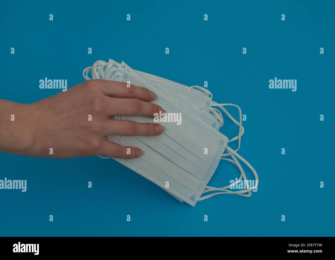 Hand surgeon blue medical hi-res stock photography and images - Alamy