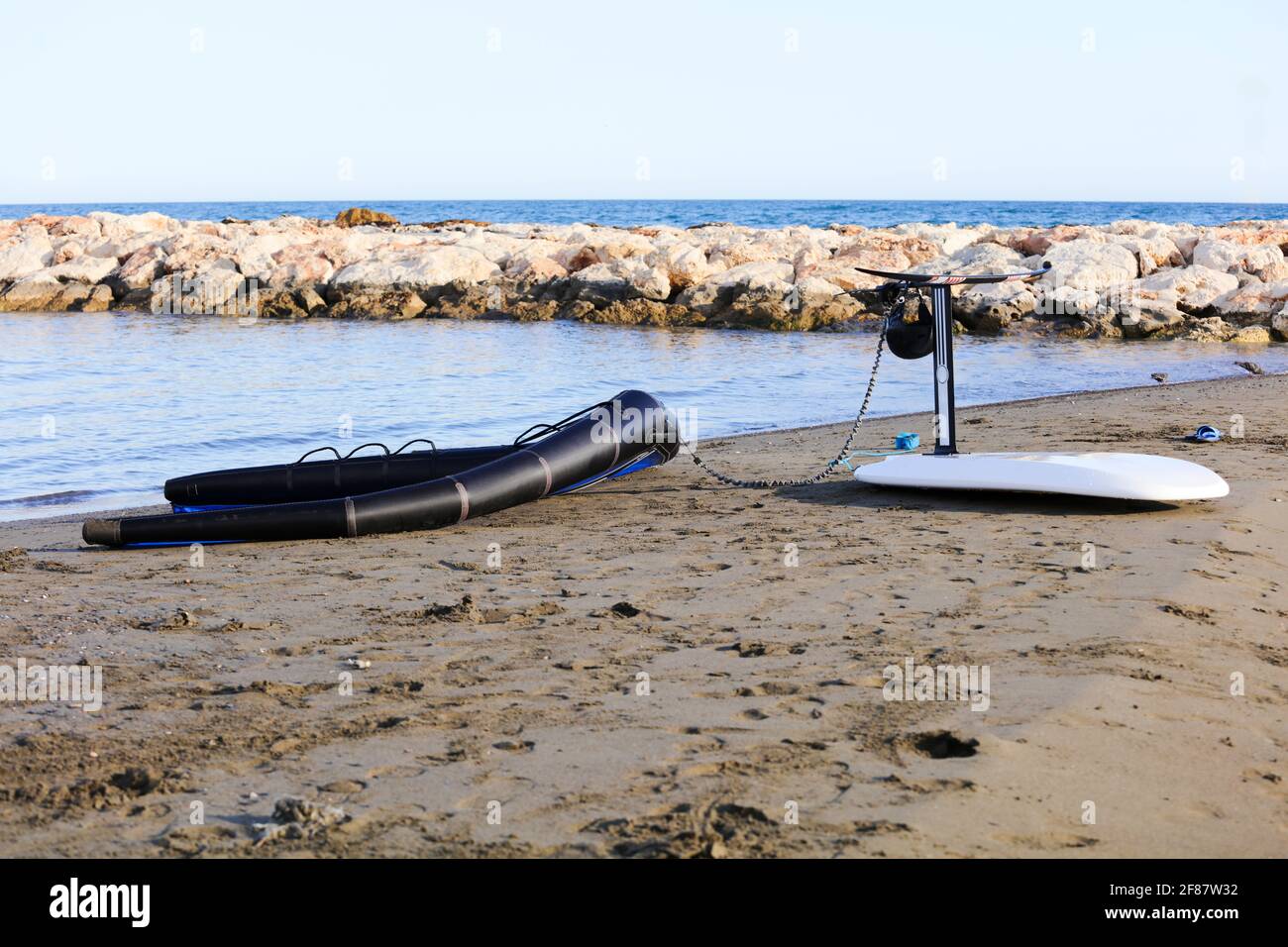 Windsurfing hydrofoil hi-res stock photography and images - Alamy