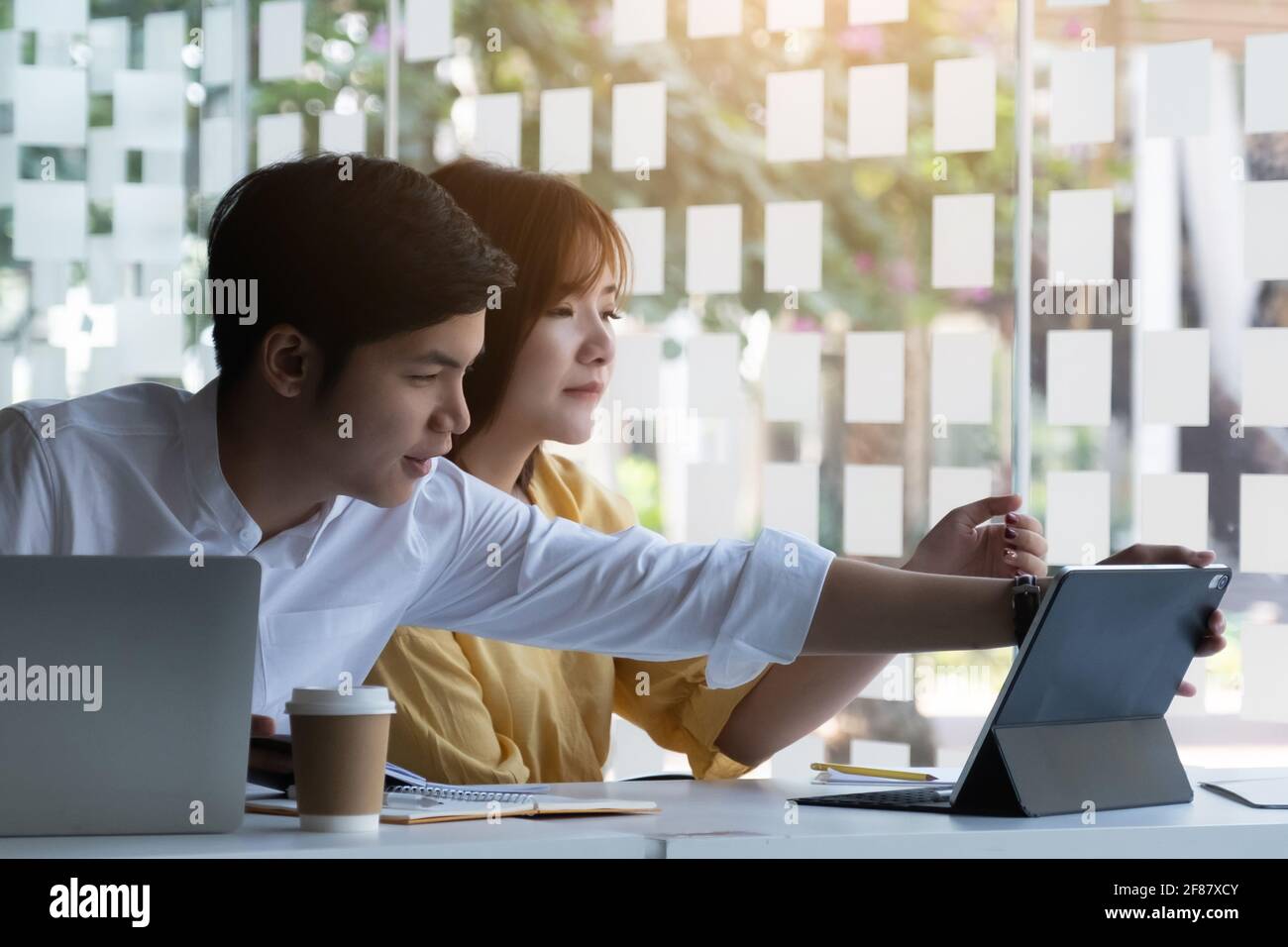 Account sharing hi-res stock photography and images - Alamy