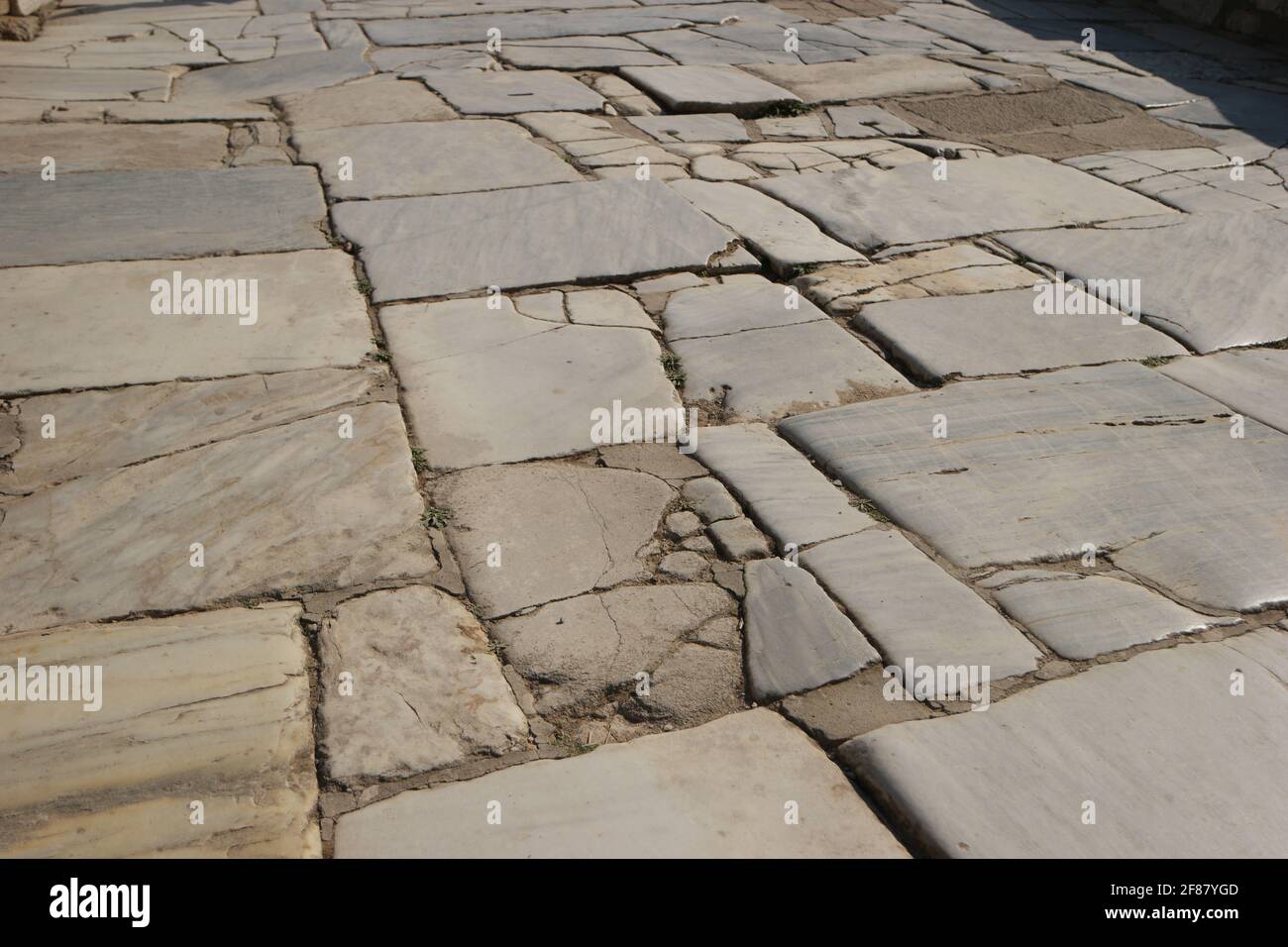 Cracked marble slab hi-res stock photography and images - Alamy