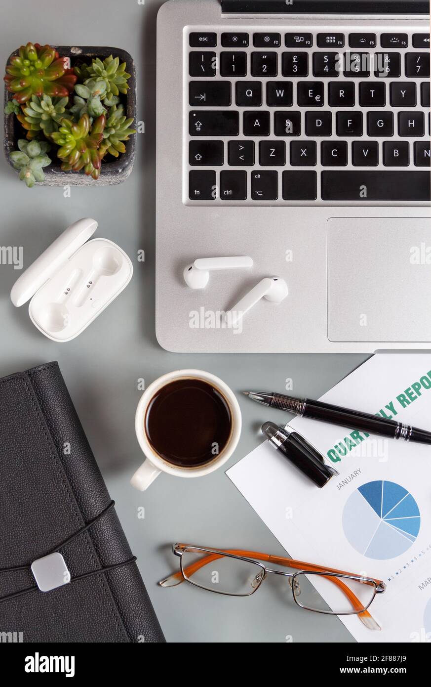 Desk of reports hi-res stock photography and images - Alamy