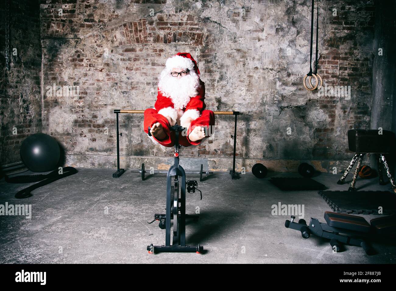 Santa gym hi-res stock photography and images - Alamy
