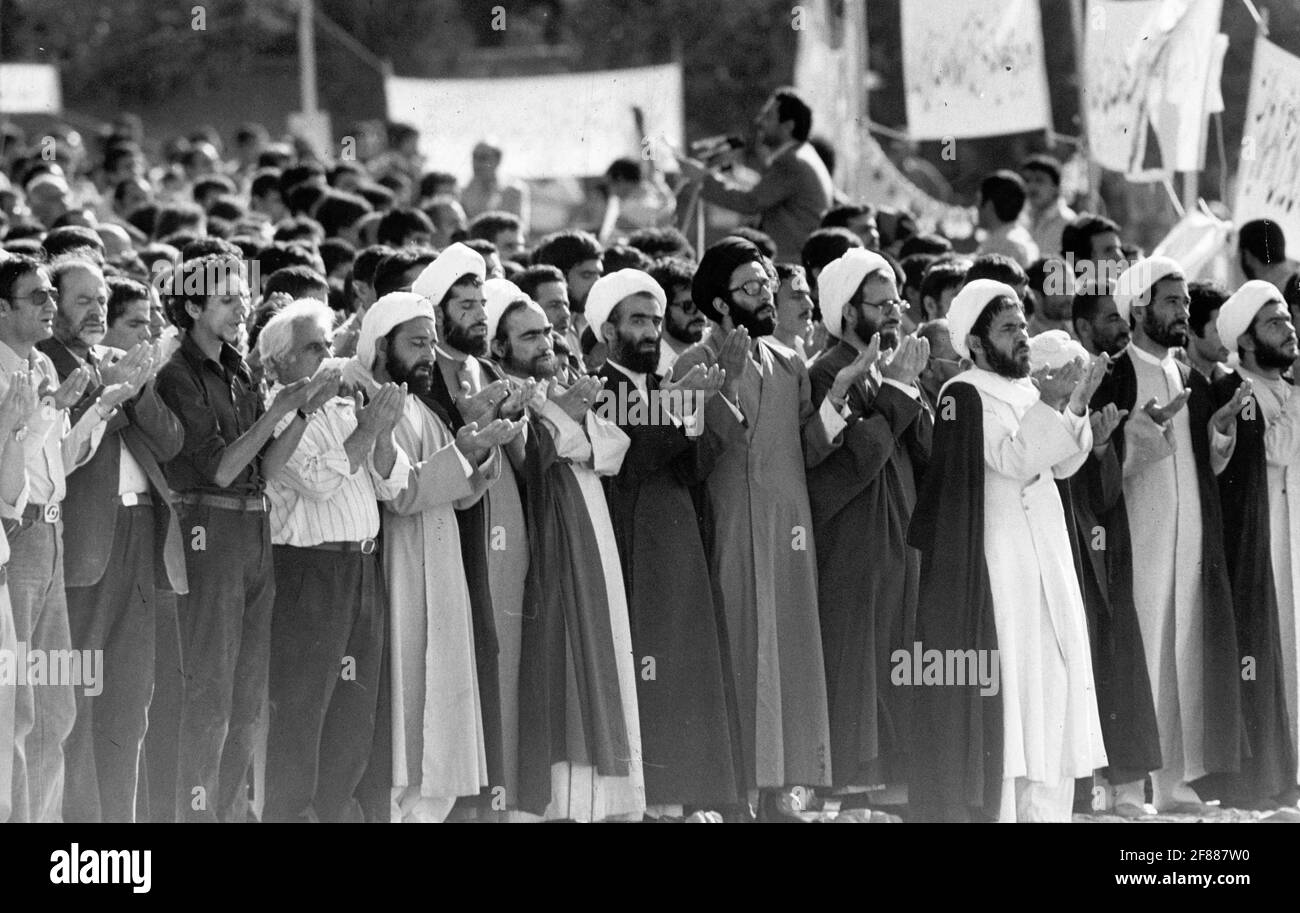 Iran revolution 1978 hi-res stock photography and images - Alamy