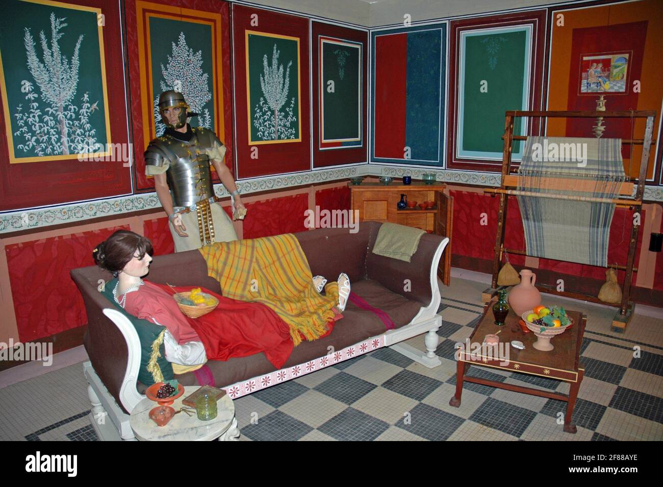 Roman armour museum hi-res stock photography and images - Alamy