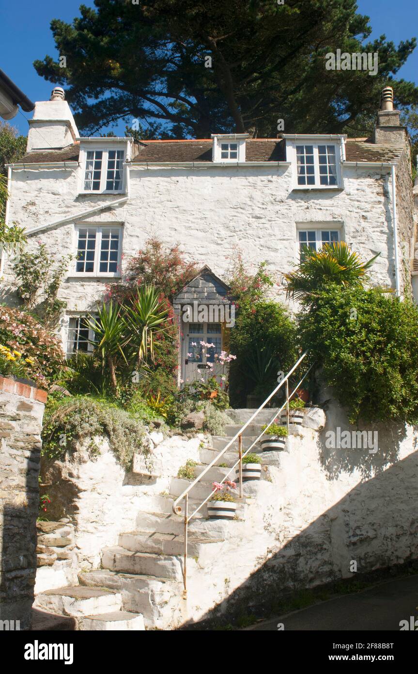 Cornwall second homes hi-res stock photography and images - Alamy