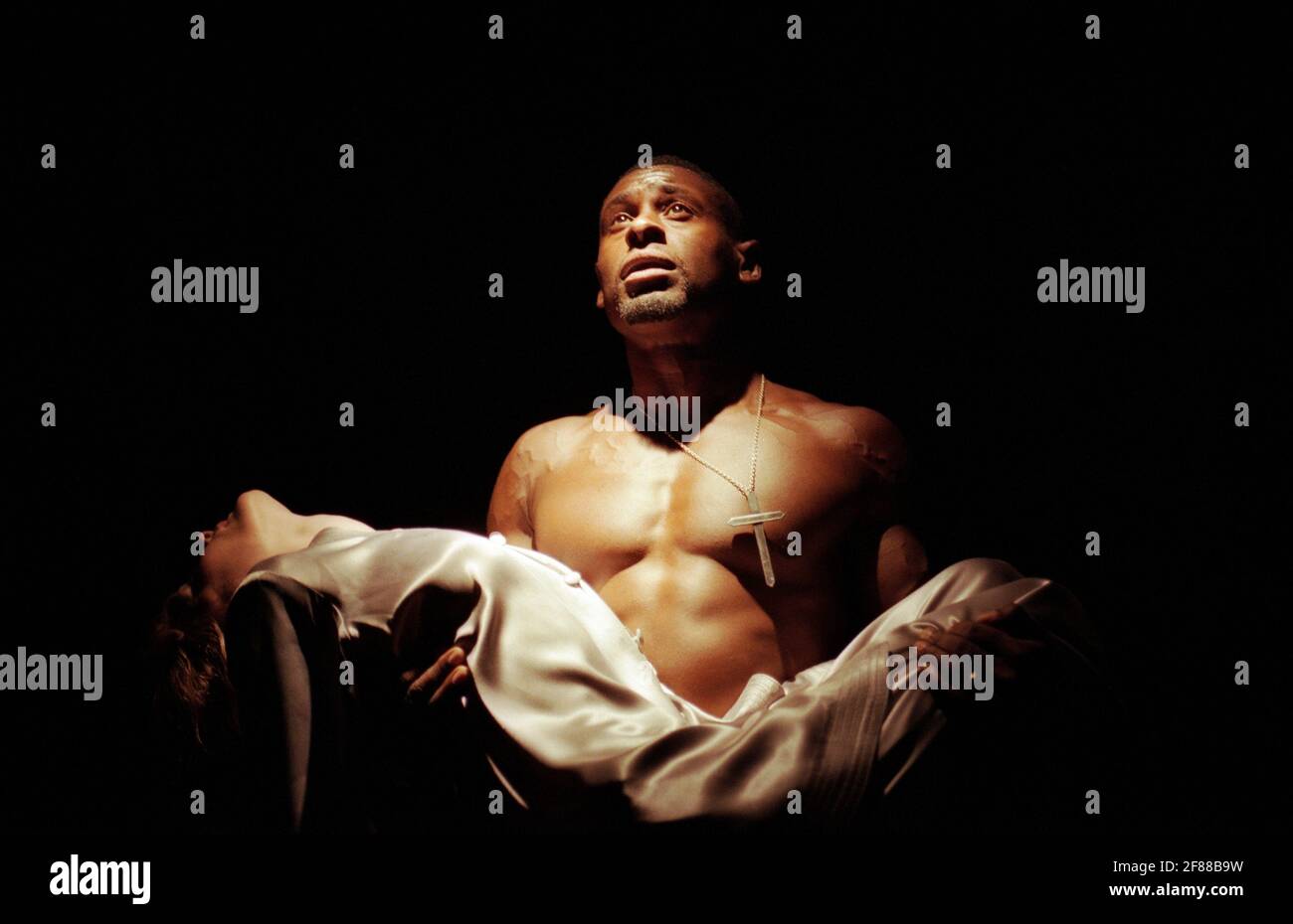 David Harewood (Othello), Claire Skinner (Desdemona) in OTHELLO by ...
