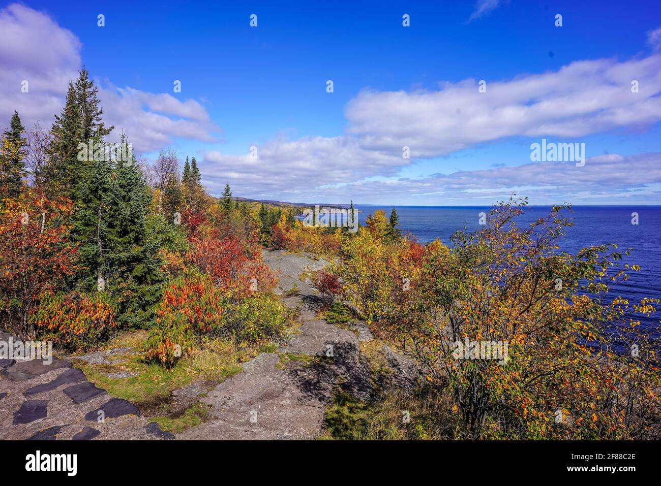 Palisade Head in Autumn with clouds and blue sky Stock Photo - Alamy