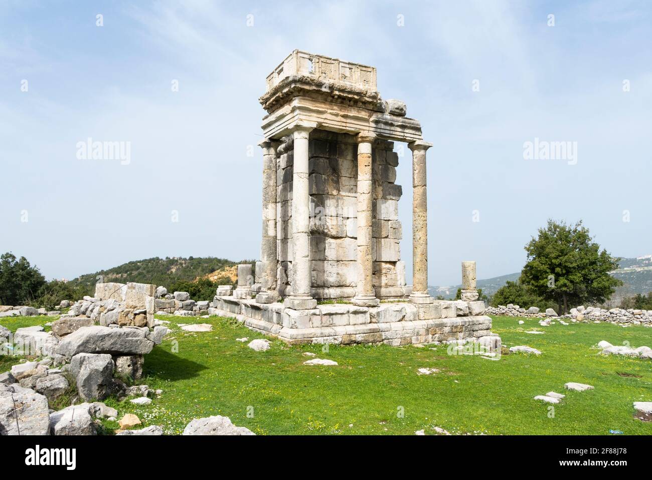 Altar in Mashnaqa temple, Roman ruins, Lebanon Stock Photo - Alamy