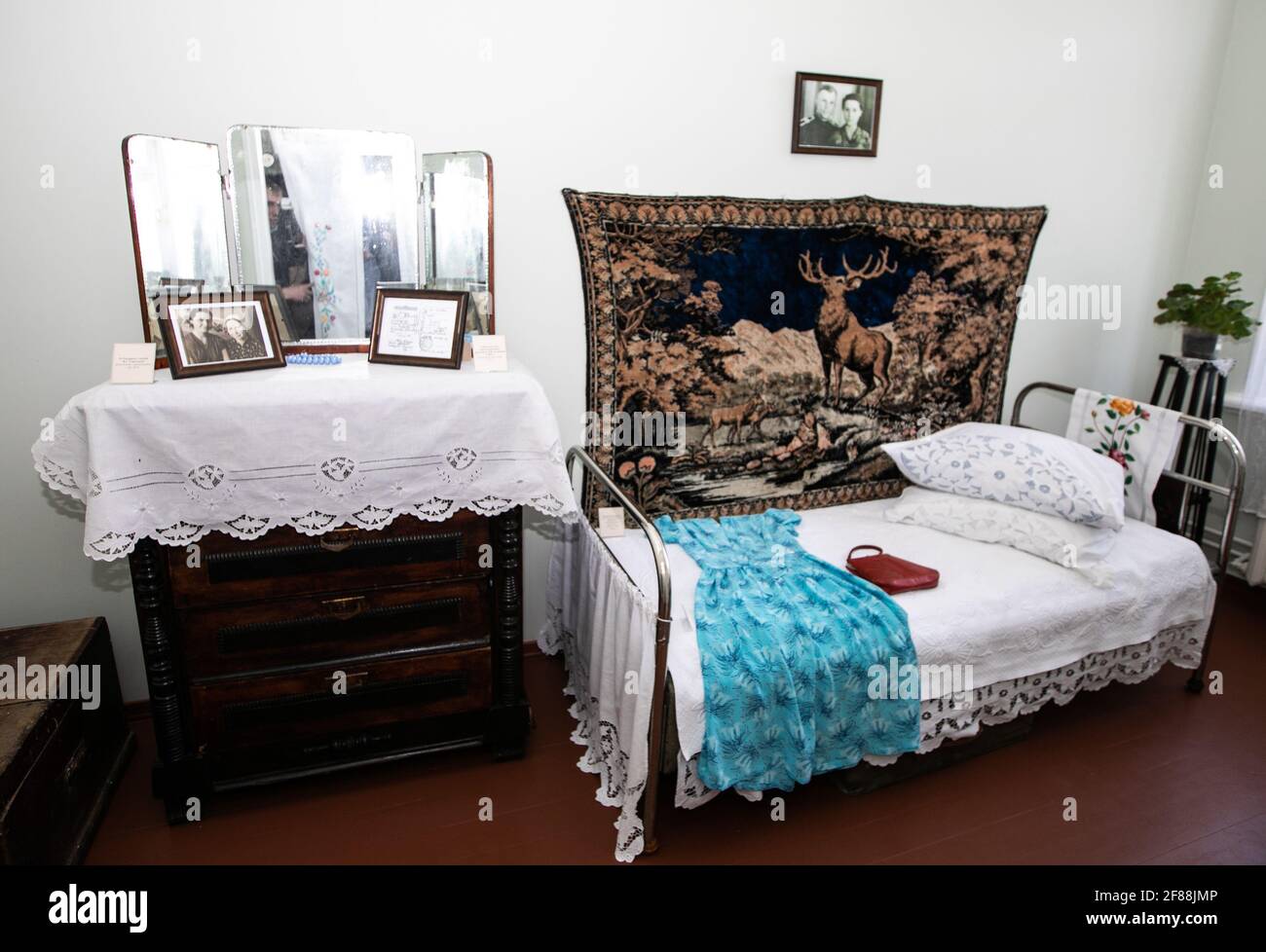 Yuri Gagarin With Family High Resolution Stock Photography and Images ...